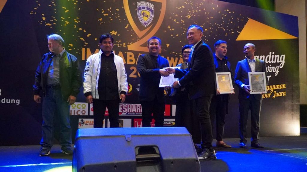 Turut Beri Penghargaan Di Acara IMI Jabar Award, Iwan Bule Apresiasi ...