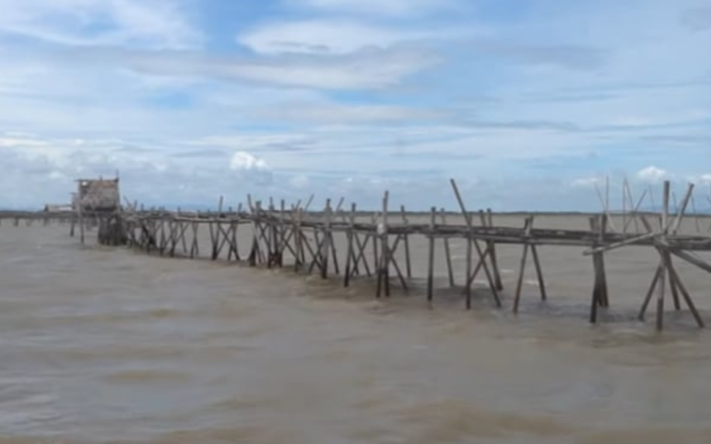 Misteri Pagar Bambu Raksasa Di Laut Tangerang, Siapakah Dalang Di ...