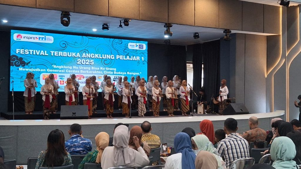 Festival Terbuka Angklung Pelajar 2025 Kembali Digelar Ratusan Pelajar ...