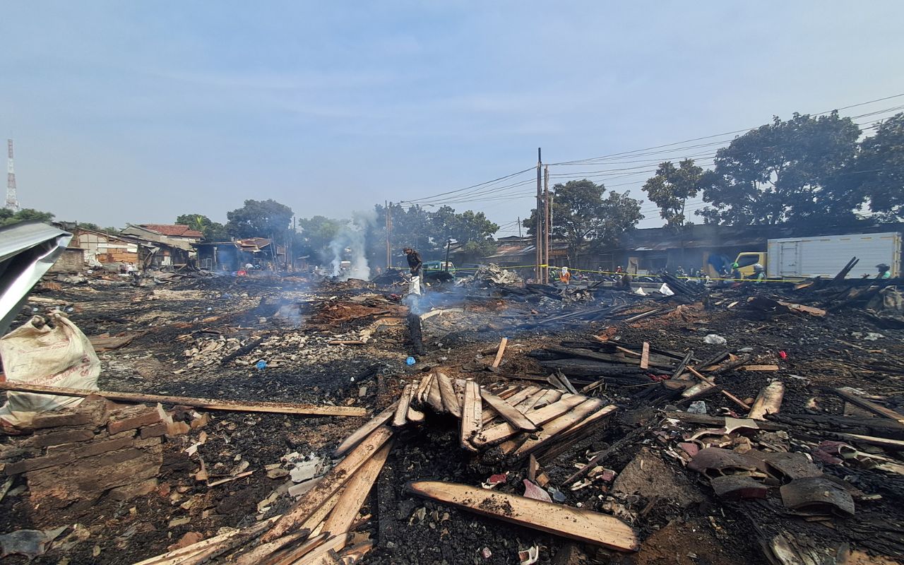 Nasib Pedagang Pasca Kebakaran Jongko Kayu Di Sukahaji Bandung - INSPIRA TV